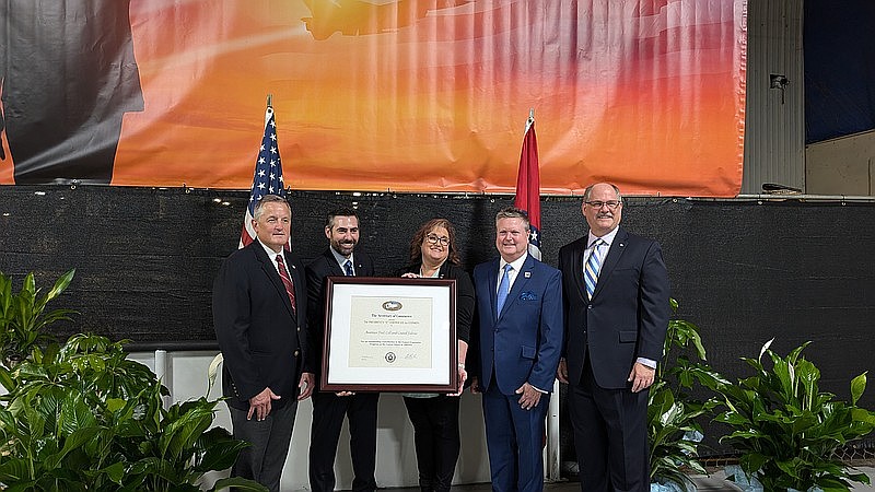 Year in Review: Westerman presents AmFuel with President's E Award ...