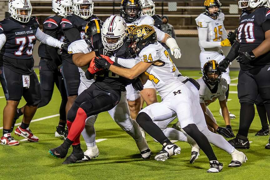 Prep Football: Arian Taylor’s unselfishness helps earn him Liberty ...
