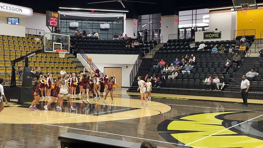 WATCH | Lady Wolves beat Hot Springs 51-23 with hounding defense | Hot ...