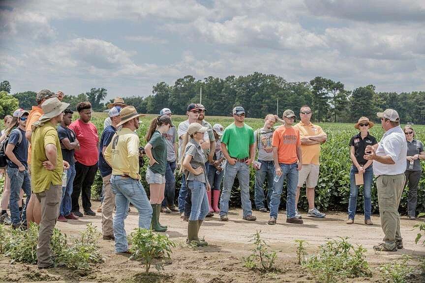 Discovery Farms Conference set for Feb. 13-14 in Fayetteville | Hot ...