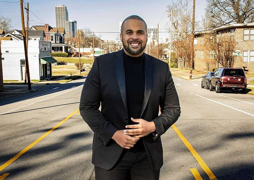 HIGH PROFILE: D.J. Williams admired for his legendary football past ...