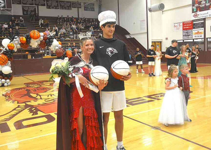 Gentry homecoming queen crowned Jan. 31 at Gentry High School ...