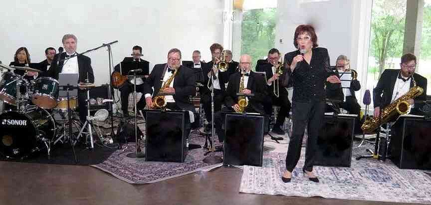 Celebrate sweethearts with Stardust Big Band | Hot Springs Sentinel Record