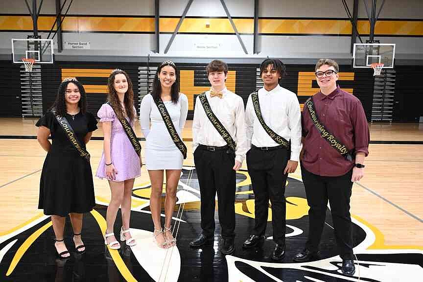 Fulton Public Schools announces 2025 Courtwarming Royalty | Fulton Sun