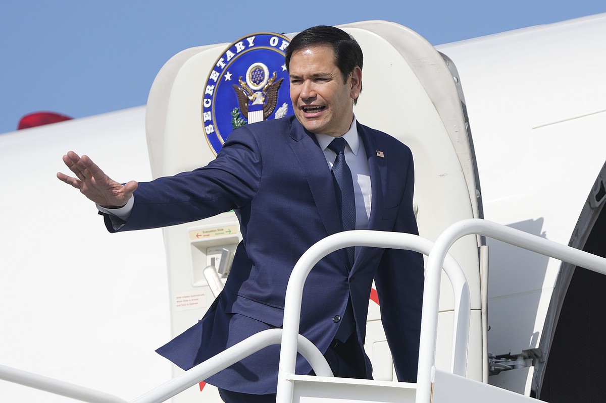 Rubio views a deportation flight in Panama as Trump prioritizes an ...