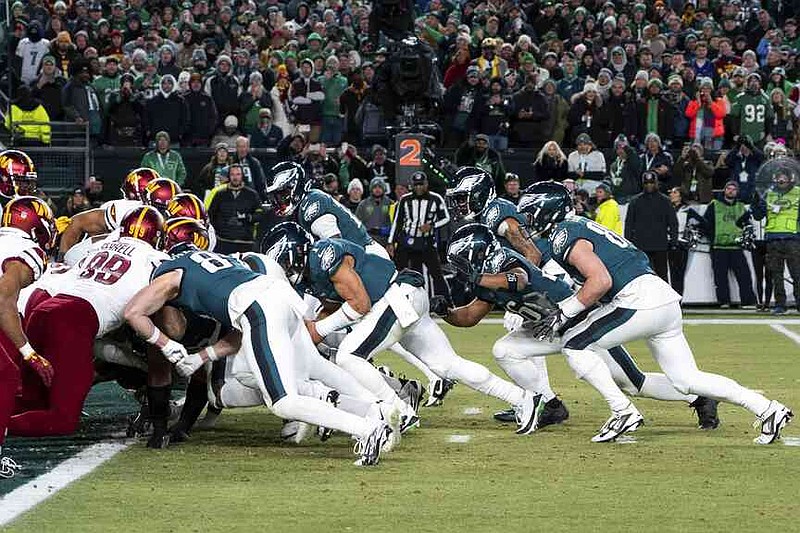 Eagles’ tush push leaves foes behind | Northwest Arkansas Democrat-Gazette