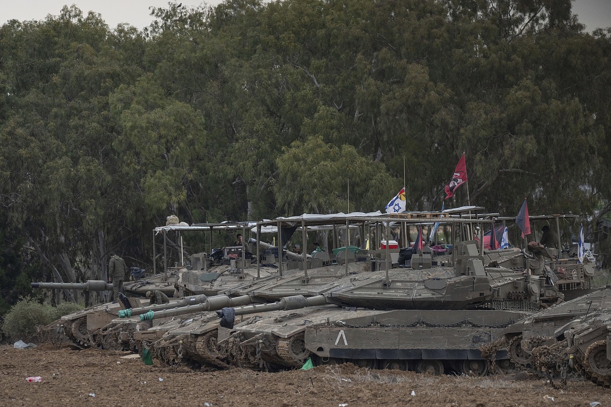 Israeli forces withdraw from key Gaza corridor as concerns mount over ...