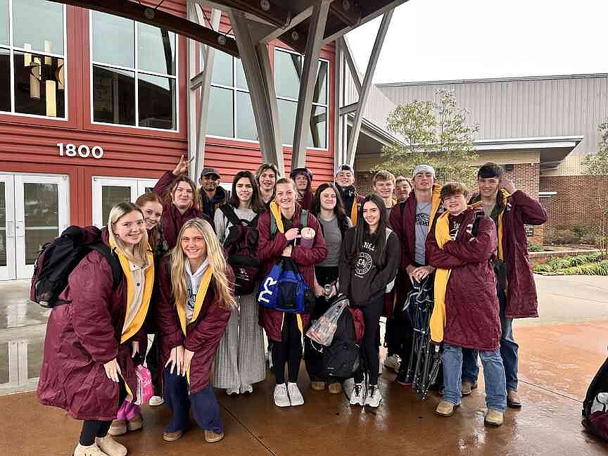 Wolves’ swim and dive take 5A South, Lady Wolves finish runner-ups ...