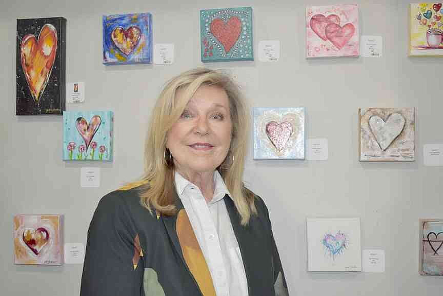 Sweeden creates hearts, floral paintings | The Arkansas Democrat ...