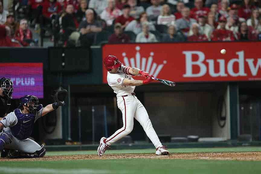 Razorbacks pick up first loss as Aloy brothers each go long | Hot ...