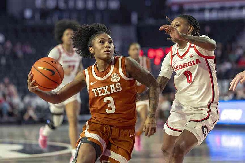 Lady Longhorns lean on defense and defeat Georgia | Texarkana Gazette