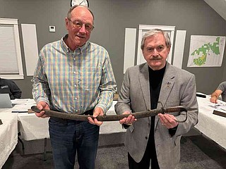 Bushman presents historic saber to Taos | Jefferson City News Tribune