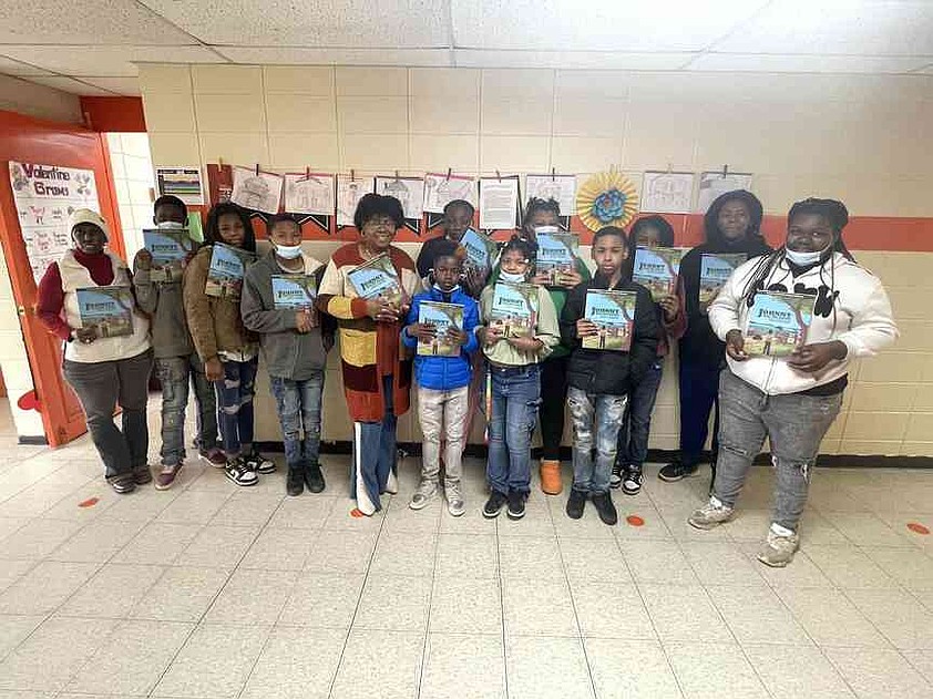 Dermott students get book donation | Pine Bluff Commercial News