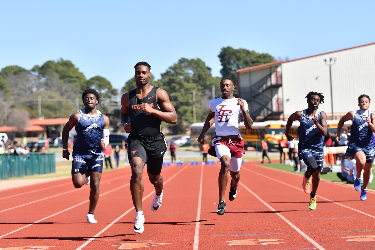 Prep Track and Field: Texarkana teams rack up wins at Texas High meet ...