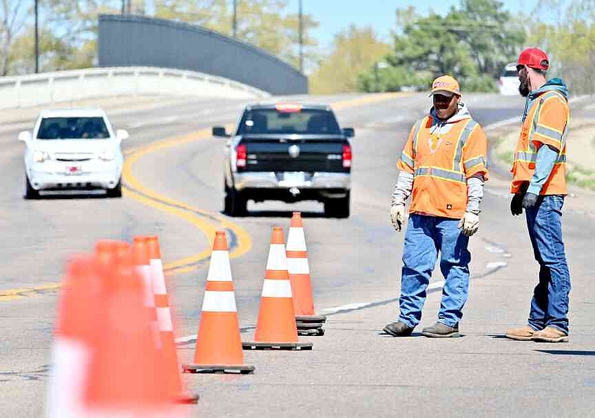PHOTO | After-winter road care | Texarkana Gazette