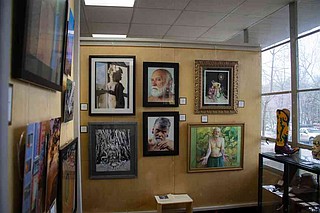 Exhibit celebrates Eureka Springs through the eyes of local ...