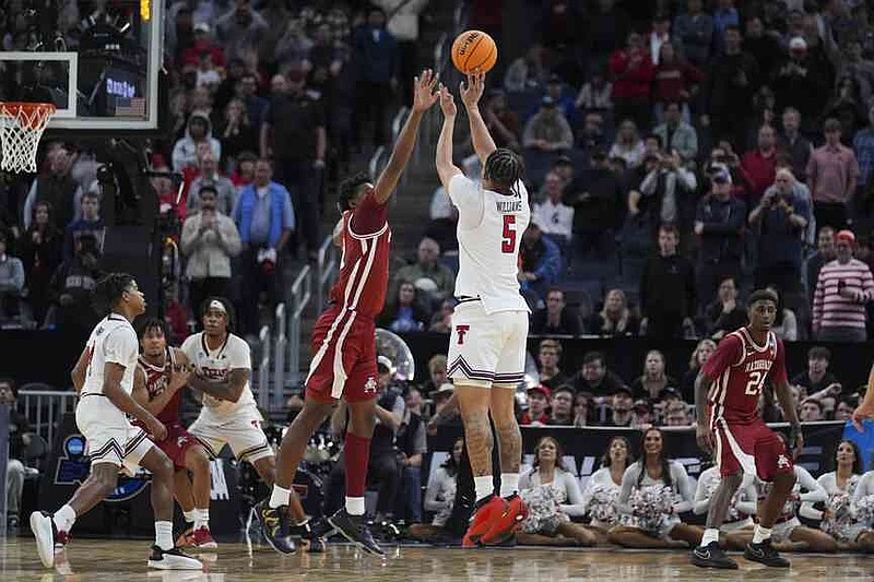 Texas Tech beats Arkansas 85-83 after rallying from 16 points down in ...