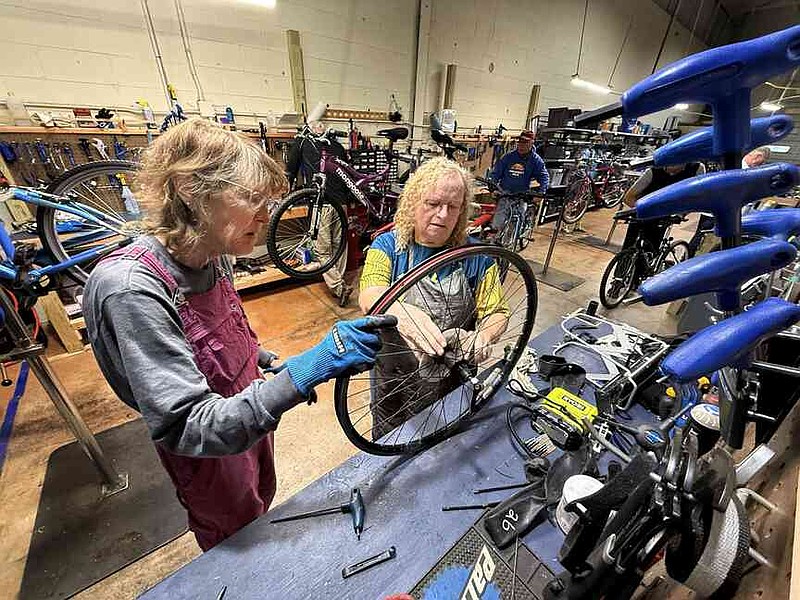 PHOTOS: NWA Gives supports NWA nonprofits | The Arkansas Democrat ...