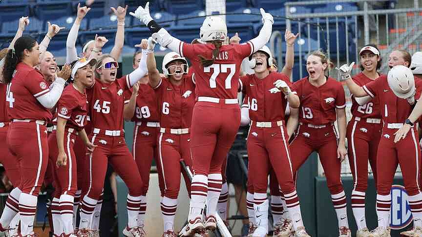 Hogs take down No. 2 Florida in series opener | Hot Springs Sentinel Record