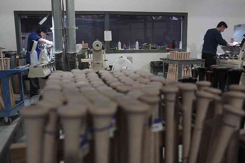 Viral ‘torpedo’ baseball bats’ demand sends Pennsylvania factory into ...