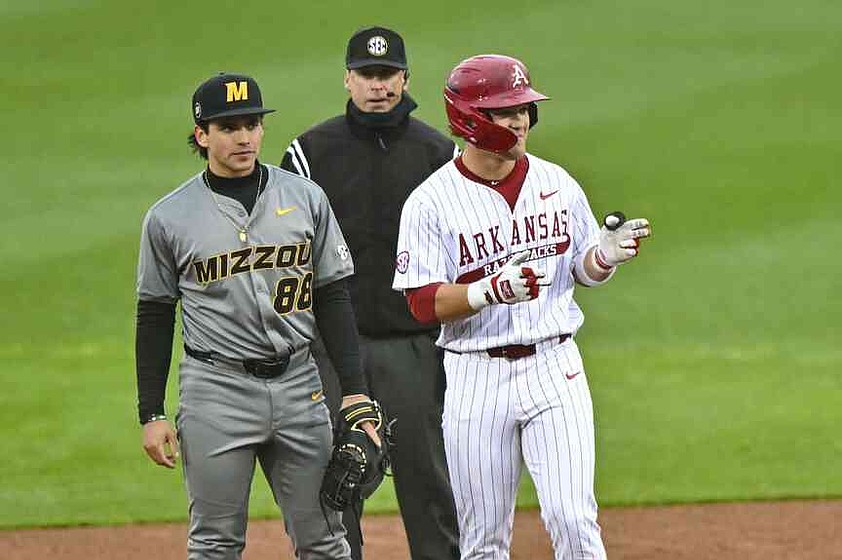 Hogs set program record for runs in SEC series | Hot Springs Sentinel ...