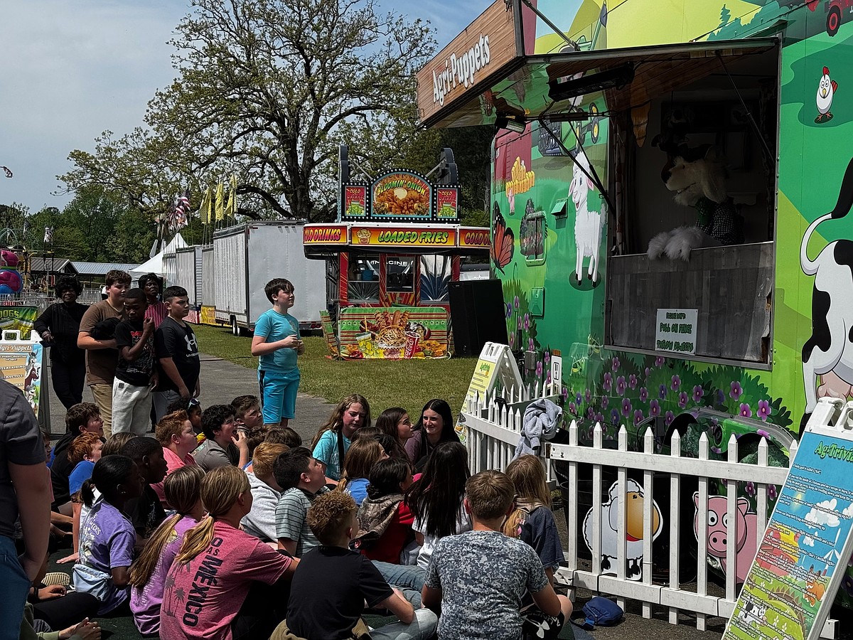 Hogskin Holidays 2025: Hampton, Arkansas, celebrates annual festival ...