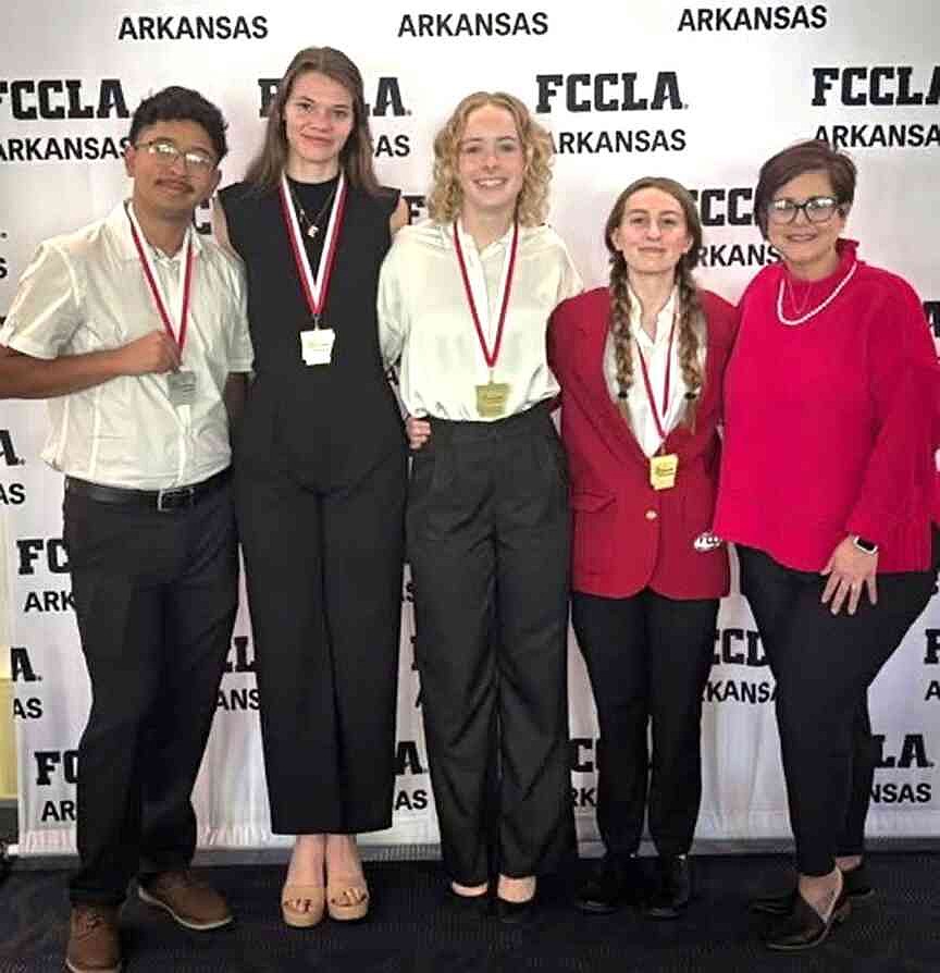 FCCLA students qualify for nationals | Pea Ridge Times