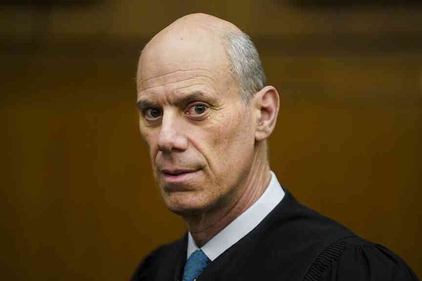 Judge finds cause to hold Trump administration in criminal contempt for ...