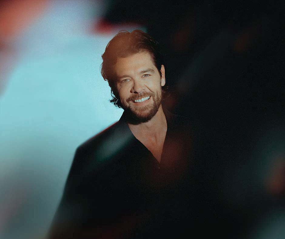 Hempstead Hall to host world renowned Gospel artist Jason Crabb ...