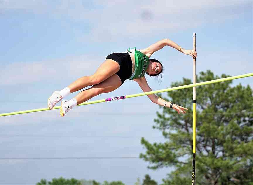 Van Buren relay, Poteau’s Honeycutt shine at Pointer Relays | River ...