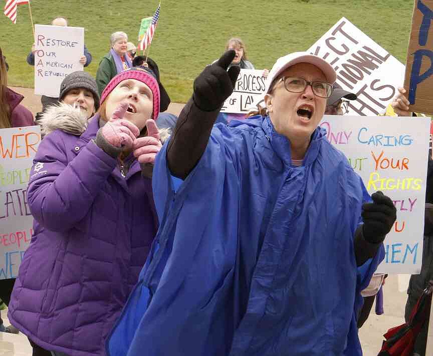 Hundreds gather for ‘We Stand United’ rally | Jefferson City News Tribune