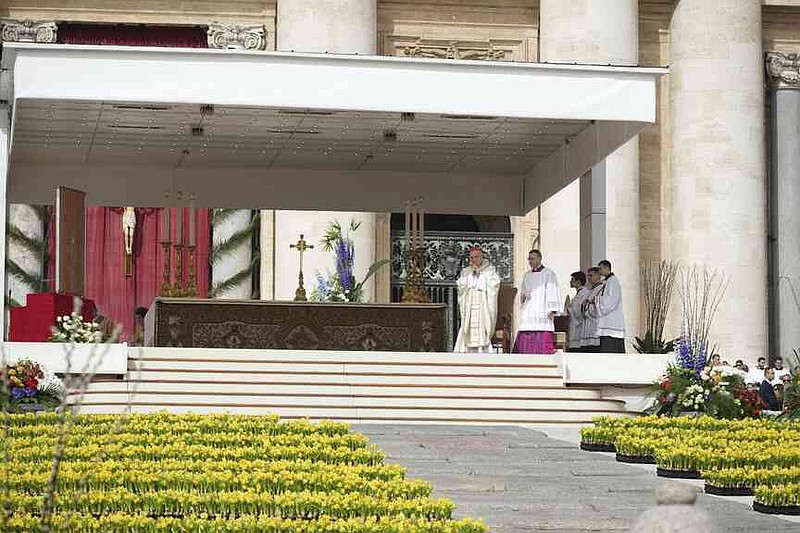 Pope makes Easter appearance | The Arkansas Democrat-Gazette - Arkansas ...