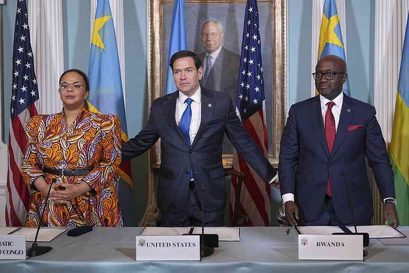Congo, Rwanda sign peace pledge | Northwest Arkansas Democrat-Gazette