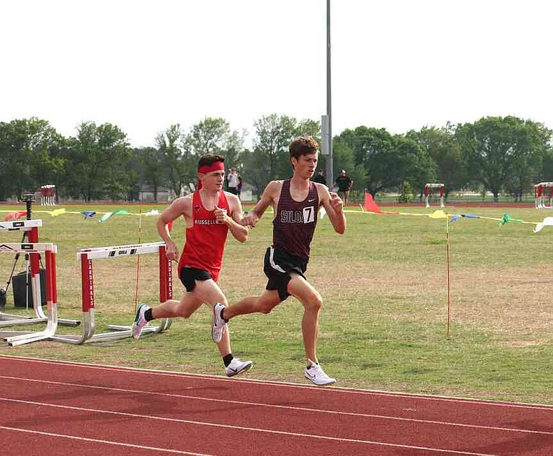 Siloam Sprimgs’ Riehle sweeps sprints at conference meet | The Herald ...