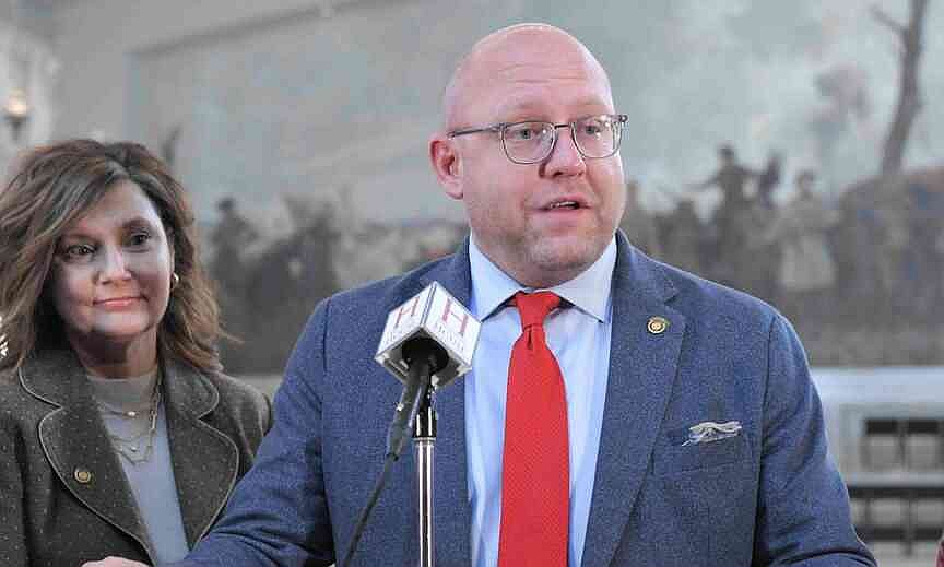 White House pressing Missouri Republicans to redraw congressional map ...