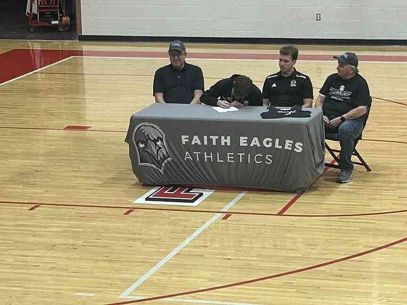 Pair of Farmington prospects sign letters of Intent | The Washington ...