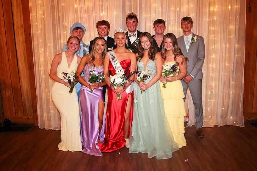 Blair Oaks announces prom court | Jefferson City News Tribune