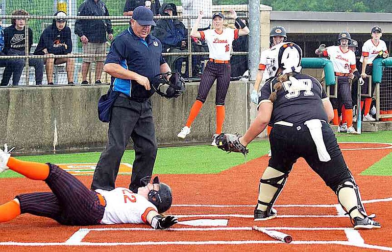 Madison’s bat powers Gravette past Pottsville | Westside Eagle Observer