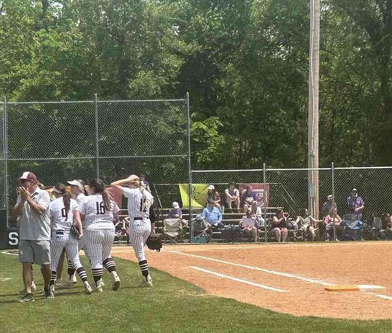 Lady Wolves clinch state playoff appearance | The Washington County ...