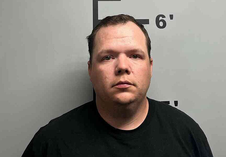 Springdale man pleads not guilty to accusations he took money for ...