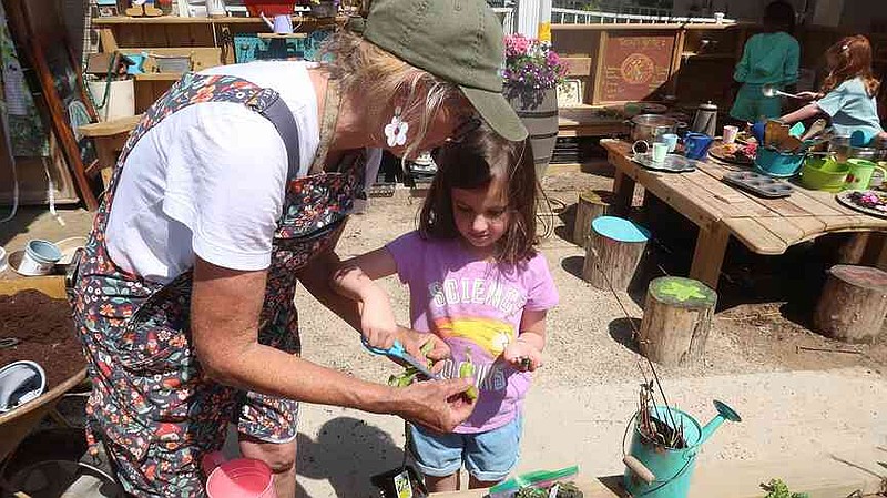 Students learn gardening by getting their hands dirty — and having fun | The Arkansas Democrat ...