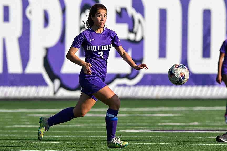Midfielder Lock a key to Fayetteville’s success | The Arkansas Democrat ...