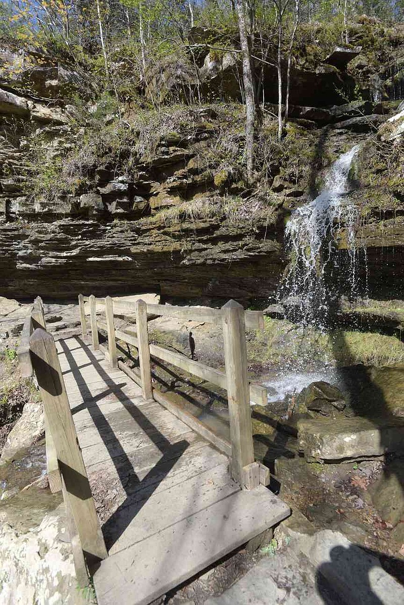 Devil’s Den waterfalls let hikers behind the scene | The Arkansas ...
