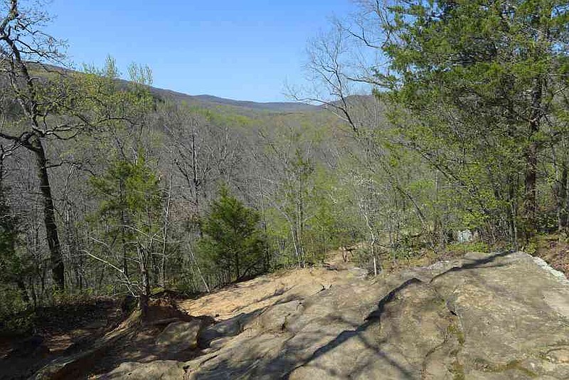 Devil’s Den waterfalls let hikers behind the scene | The McDonald ...