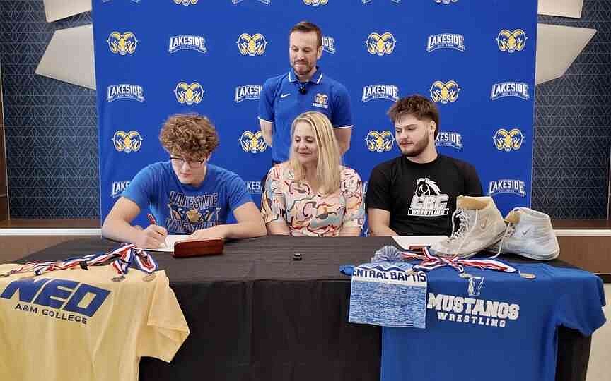 WATCH | Lakeside 2-time regional champ Ethan Nicholas signs with ...