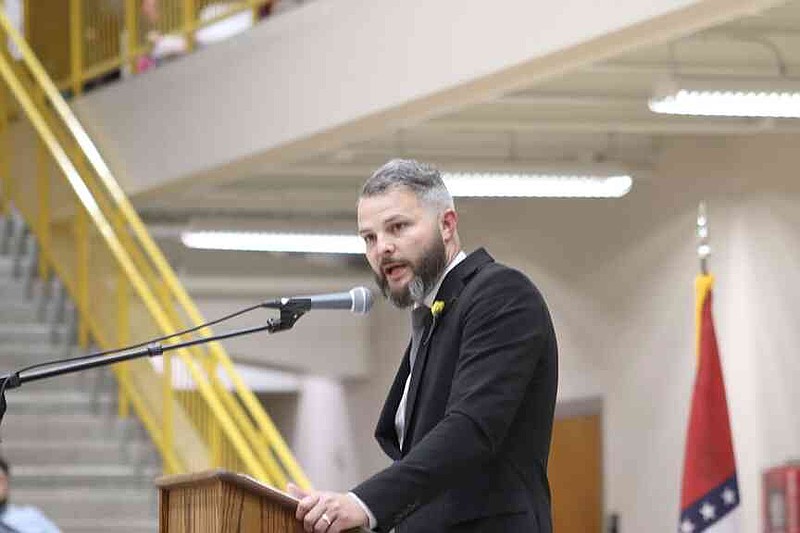 Prairie Grove moves graduation inside for safety | The Washington ...