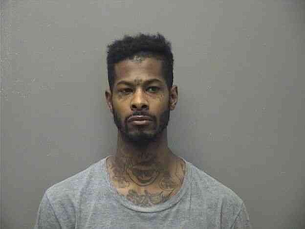 Felon arrested after alleged threats outside restaurant, gun found on ...