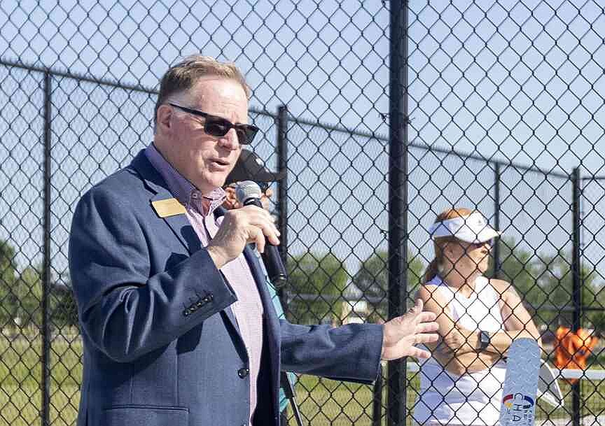 Sebastian County officials cut ribbon on 8 new pickleball courts at Ben ...
