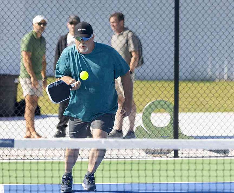 Sebastian County officials cut ribbon on 8 new pickleball courts at Ben ...