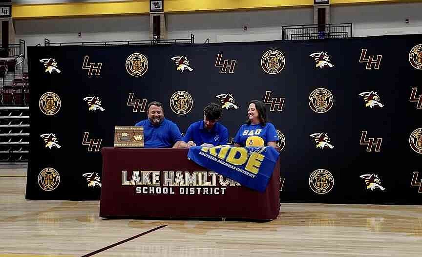 WATCH | Wolves baseball player Landon West signs with SAU Muleriders ...